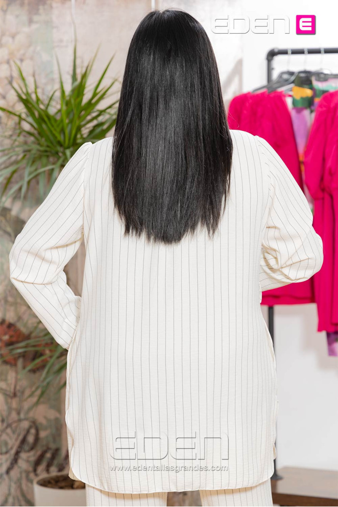 Casaca camelia blanco con alma